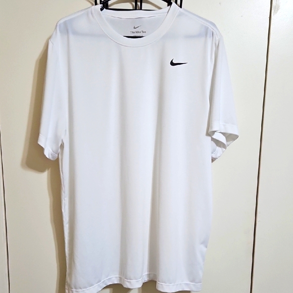 Nike | Shirts | Nike Mens White Dri Fit Tshirt | Poshmark